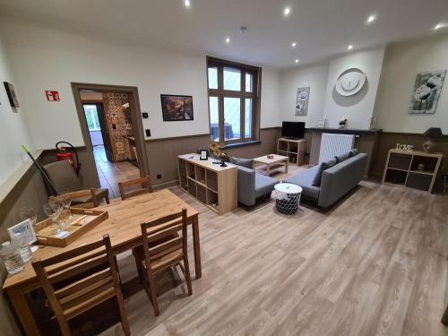 Enjoy Bruges Beautiful Damse Vaartzicht Apartment - Bruges