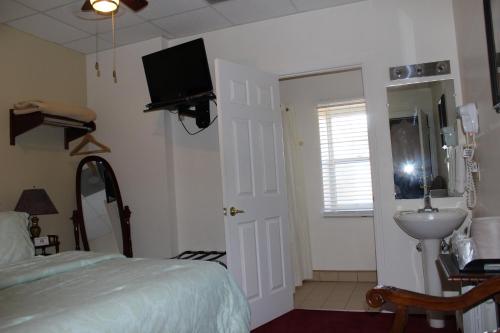 7 Best Places To Stay In Grafton, Illinois - Updated 2025 | Trip101