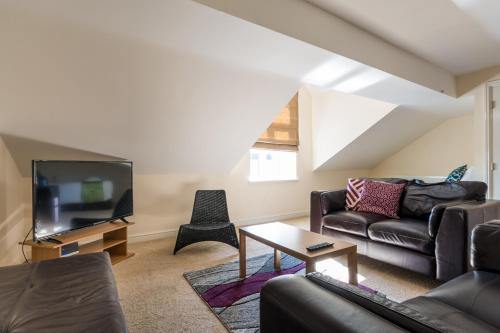 Westlecott House - Central Old Town - Swindon