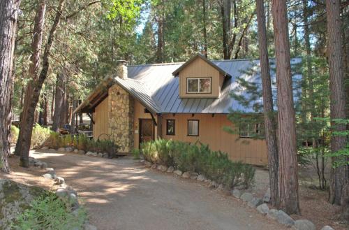 50 Spindlers Chalet - Yosemite National Park, CA
