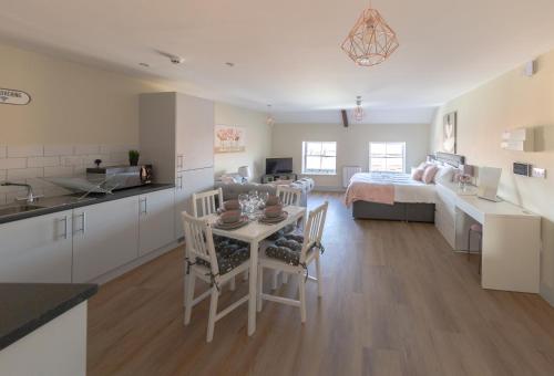 Hereford City Centre - Apartment 9, Isabella House - Modern Apartment In The Heart Of The City - Sle - Hereford