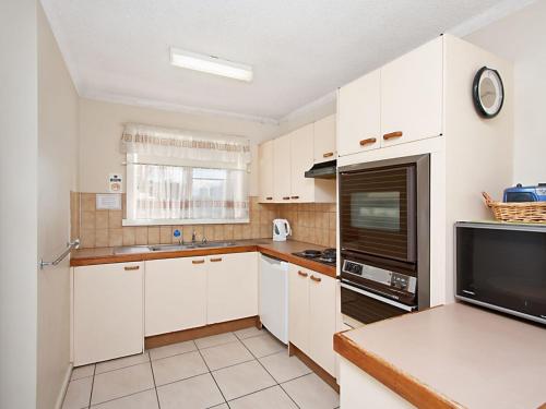 Como Unit 5 - Coolangatta