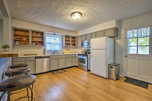 Peaceful Bluegrass Getaway On 10-acre Farm! - Harrodsburg, KY