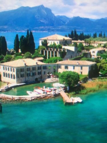 Al Numero 13 - Zona Clinica Pederzoli - Peschiera del Garda