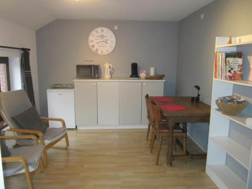 Studio Privatif Au Centre De Lobbes - Hainaut