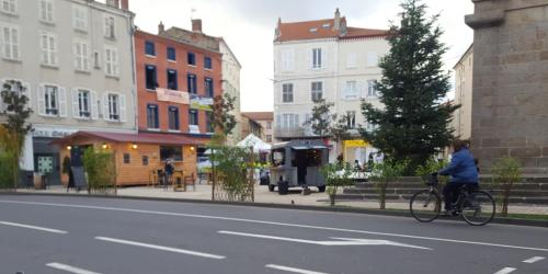 Pour Vos Sejours Pro Ou Detentes - Issoire