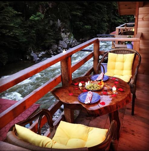 Hosdere Bungalov - Çamlıhemşin