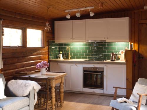 Hillside Log Cabin, Ardoch Lodge, Strathyre - Scotland