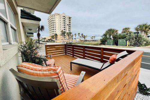 Luxurious Ocean View Getaway!! Entire Home! - Jacksonville, FL
