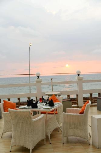 10 Hotels With A Sea View In Colombo, Sri Lanka - Updated 2024 | Trip101