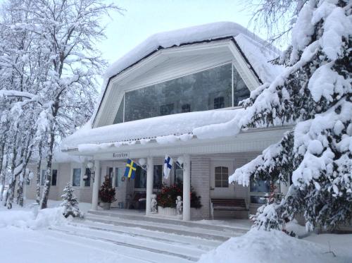 Hotelli Kultainen Joutsen - Kuusamo
