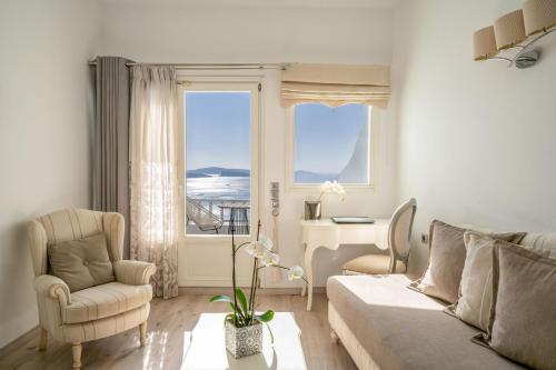 Delfini Villas - Santorini