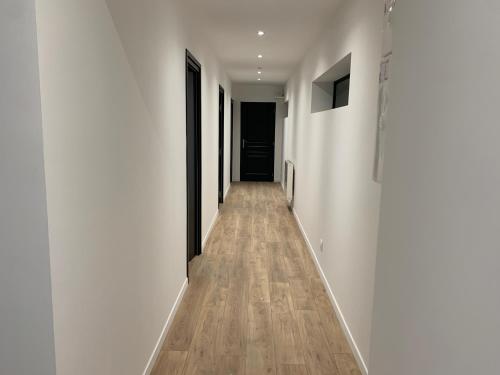 Nanterre Room - Nanterre