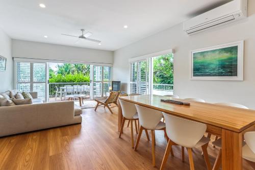 Location, Location, Sunshine Beach - Noosa Heads