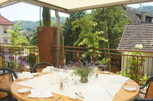 Gasthof Zum Adler - Wahlwies-3 Km Z Bodensee Hotel Geoffnet - Rest-mo-di-geschl - Radolfzell