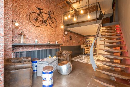 Loft Industriel Xxl 130m2 - Centre Ville - Parking - Haute-Loire