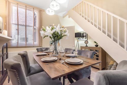 Chester City Centre Cottage, Sleeps 6 With Free Parking - Chester