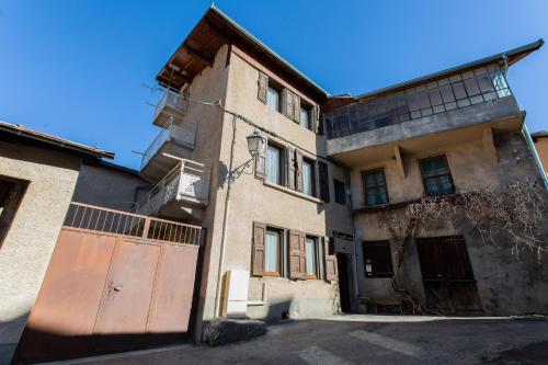 Rez-de-chaussee Climatise Centre Ville D'embrun 3 Etoiles - Embrun