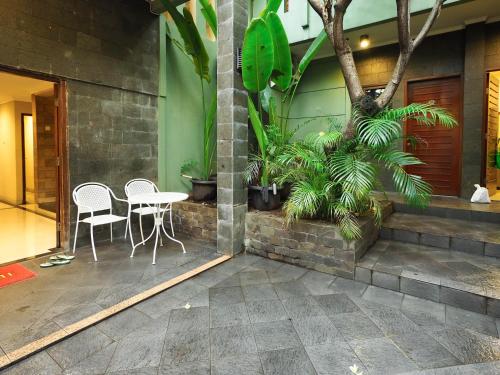 Rhiz Guest House Tebet Mitra - Jakarta