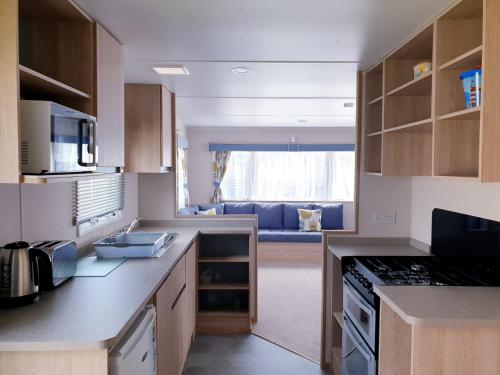 The Abi Joseph @Combe Haven - East Sussex