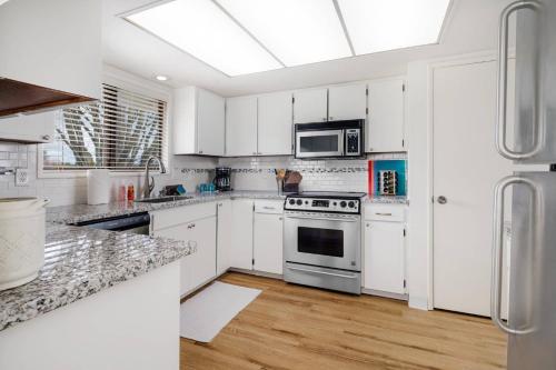 Summercrest Cottage - Beaverton, OR