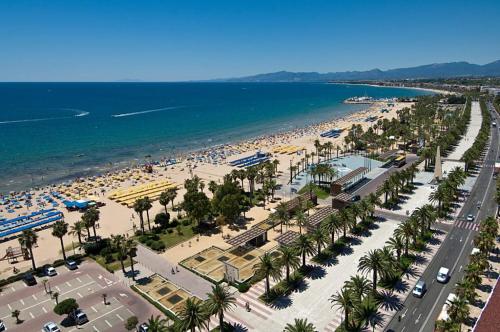 Apartment Sun And Beach Lovers 323, Building Dms-2 - La Pineda