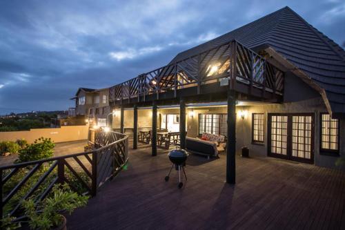 Khaya La Manzi Guest Lodge - Hibberdene