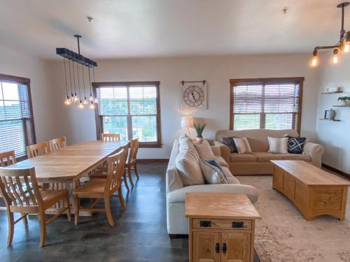 Remodeled Ski In-out - 305 Soaring Eagle - Luxury! - 웨스트버지니아