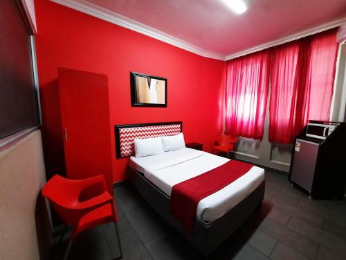 Metro Lodge Beach in Durban, South Africa - reviews, prices | Planet of ...