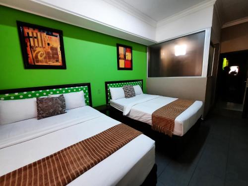 Metro Lodge Beach - Durban, South Africa - Updated 2026: Prices and ...