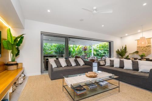 Foam - Byron Bay