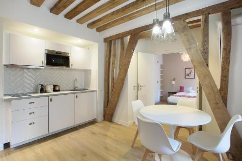 Rent A Room - Aparts Cadet - Moulin Rouge
