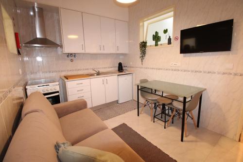 Apartamento Nas Olaias A 5 Minutos Da Faculdade Isel E Ist - Areeiro