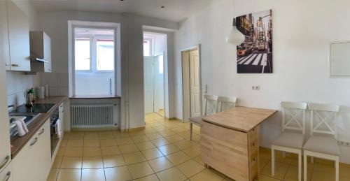 Citynahes Apartment Fur Die Ganze Familie Oder Gruppen In Ruhiger Lage - Friburgo, Alemania