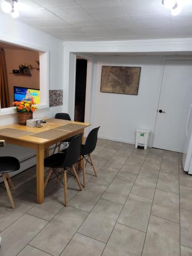 Vibrant Apartment In The Heart Of The Town - Edmundston