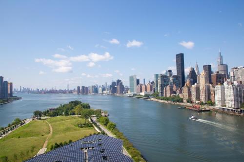 12 Hotels With A View Of The East River In New York City - Updated 2024 ...