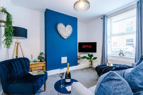 Spacious 2-bed City-centre Cottage In Chester By 53 Degrees Property - Ideal For Groups & Couples - - Chester