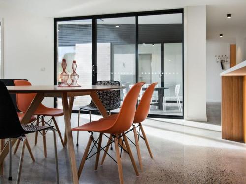 Arenas North - 2 Bedroom Dog Friendly Home - Daylesford
