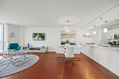 Amazing Condo With Free Parking In Brickell Miami - Miami, FL