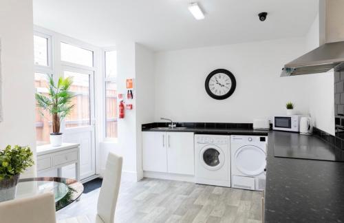 Megs Island Guest House - Cleethorpes