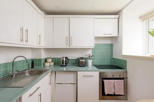 The Cockburn Courtyard By Calton Living - Edinburgh Waverley station