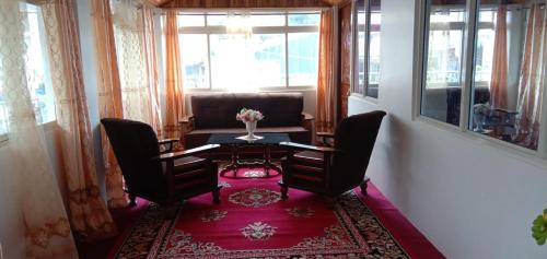 Rise N Shine Homestay - Darjeeling