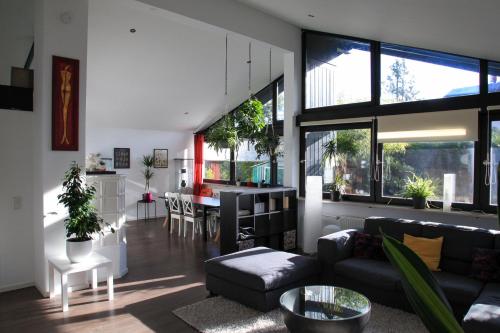 Bezaubernder Bungalow Im Funfseenland Nahe S-bahn - Munich