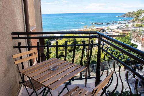 1531 Jackson B&b - Scalea