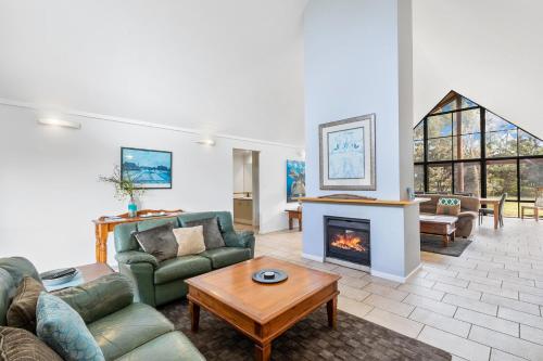 Kangaroo Retreat - Family Favourite Bush Retreat With Kangaroos In Margaret River - Margaret River