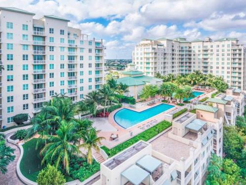 Tropical Coastal Resort Boynton Beach - Boca Raton, FL
