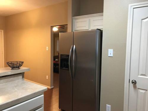 Cozy Pet-friendly Home- Huge Spring Discounts - The Woodlands, TX