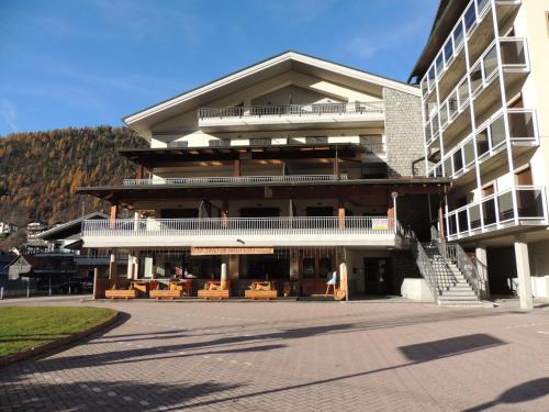 Bertuzzi Homes "Luxury Chalet" - Aprica
