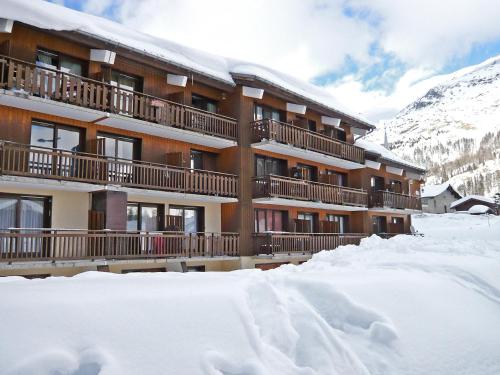 Apartment Les Olympiques - Tignes 1800-10 By Interhome - Tignes