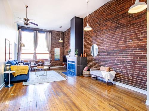 Spacious Old City Loft - Knoxville, TN